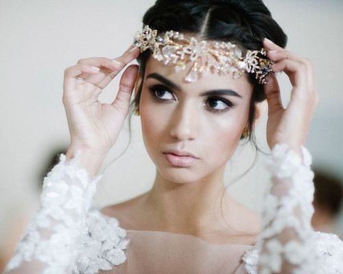 Eda Erol saç modelleri ve saç rengi. | Topuz Saç Modelleri